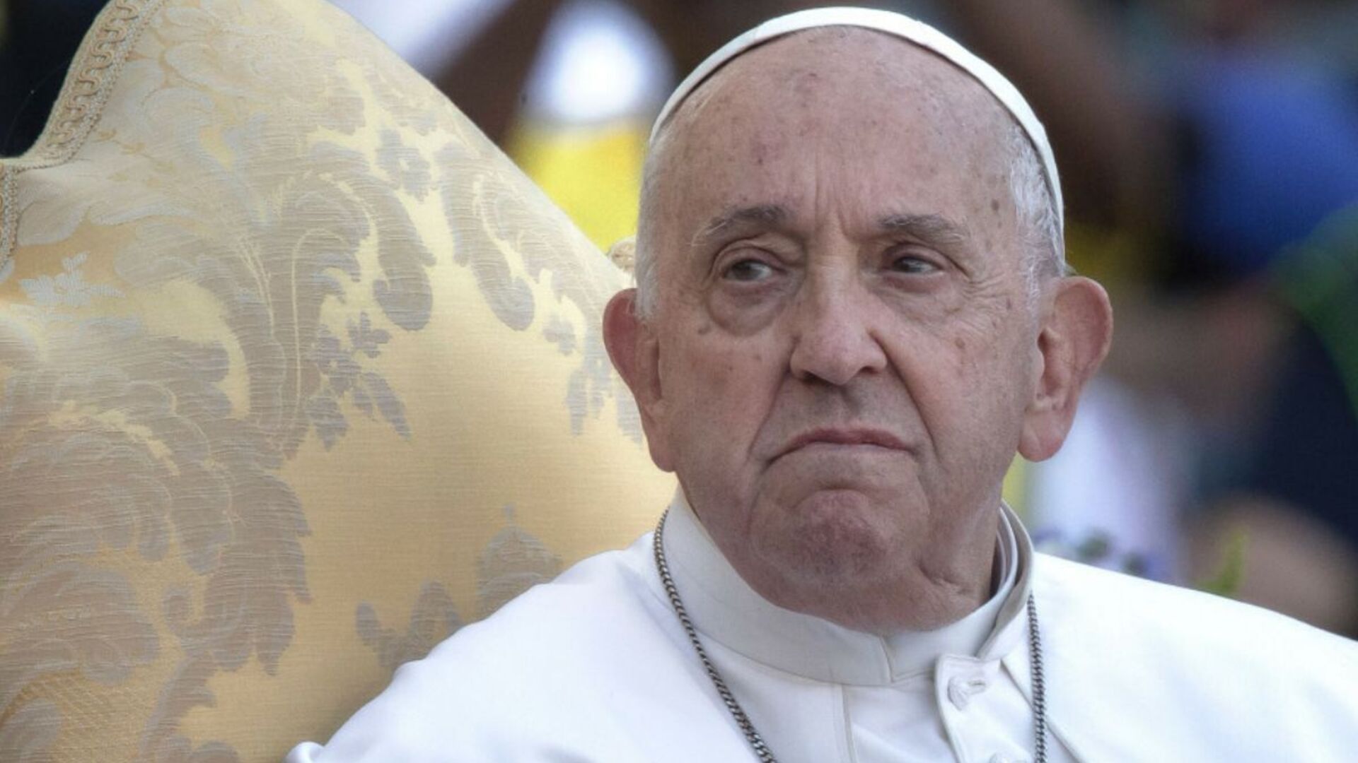 Papież Franciszek ma polibakteryjne zakażenie dróg oddechowych. Co to ...